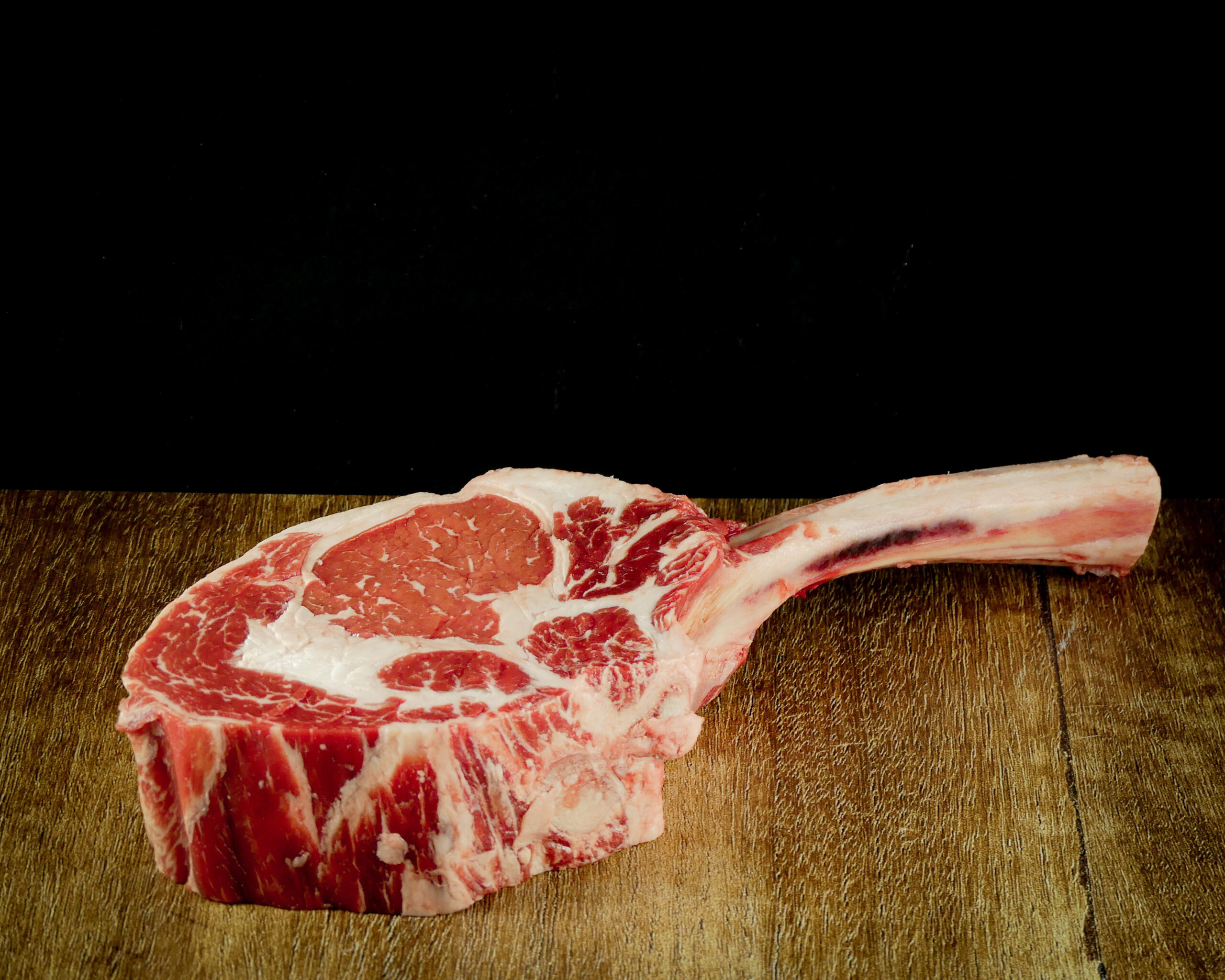 Angus tomahawk steak Canada grain fed bestellen | BBQuality.
